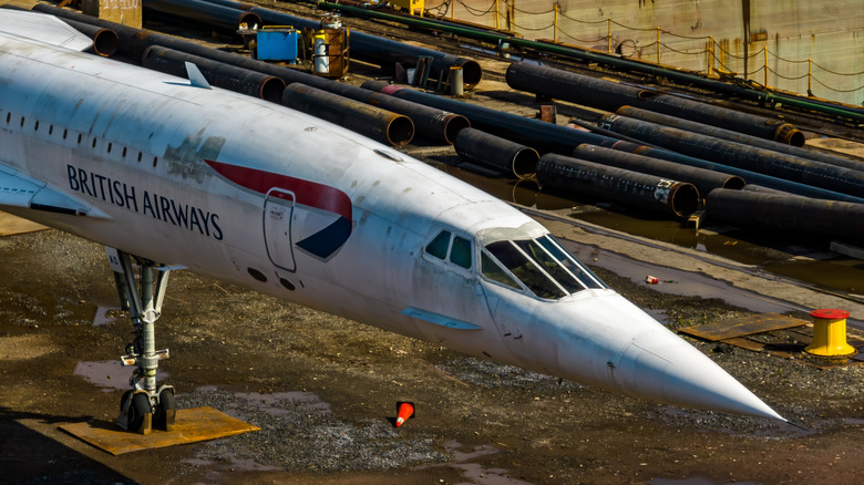 Why Did The Concorde Nose Move And Point Down?