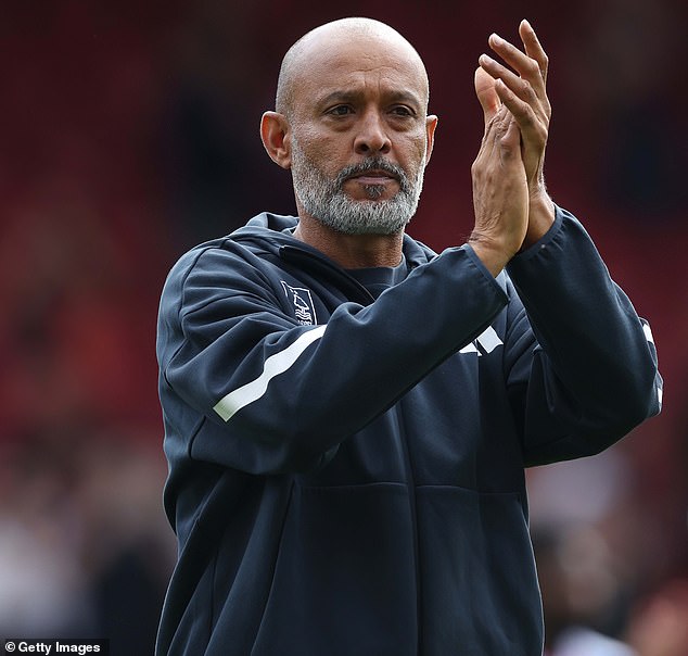Final goodbye? Nottingham Forest fans chant Nuno Espirito Santo's name ...