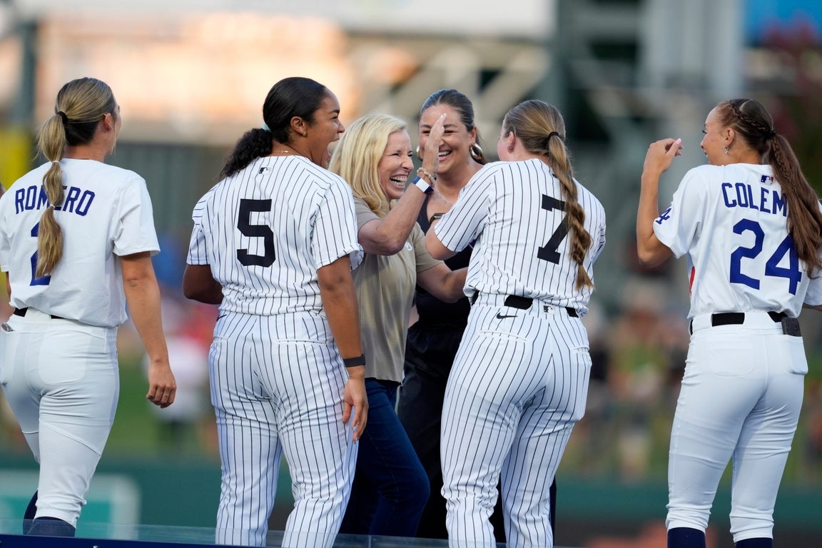 Epic women's softball photos from Saturday's MLB Home Run Derby X ...