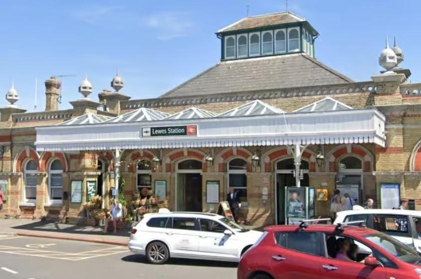 Southern Rail: Train delays in Sussex due to 'operational incident'
