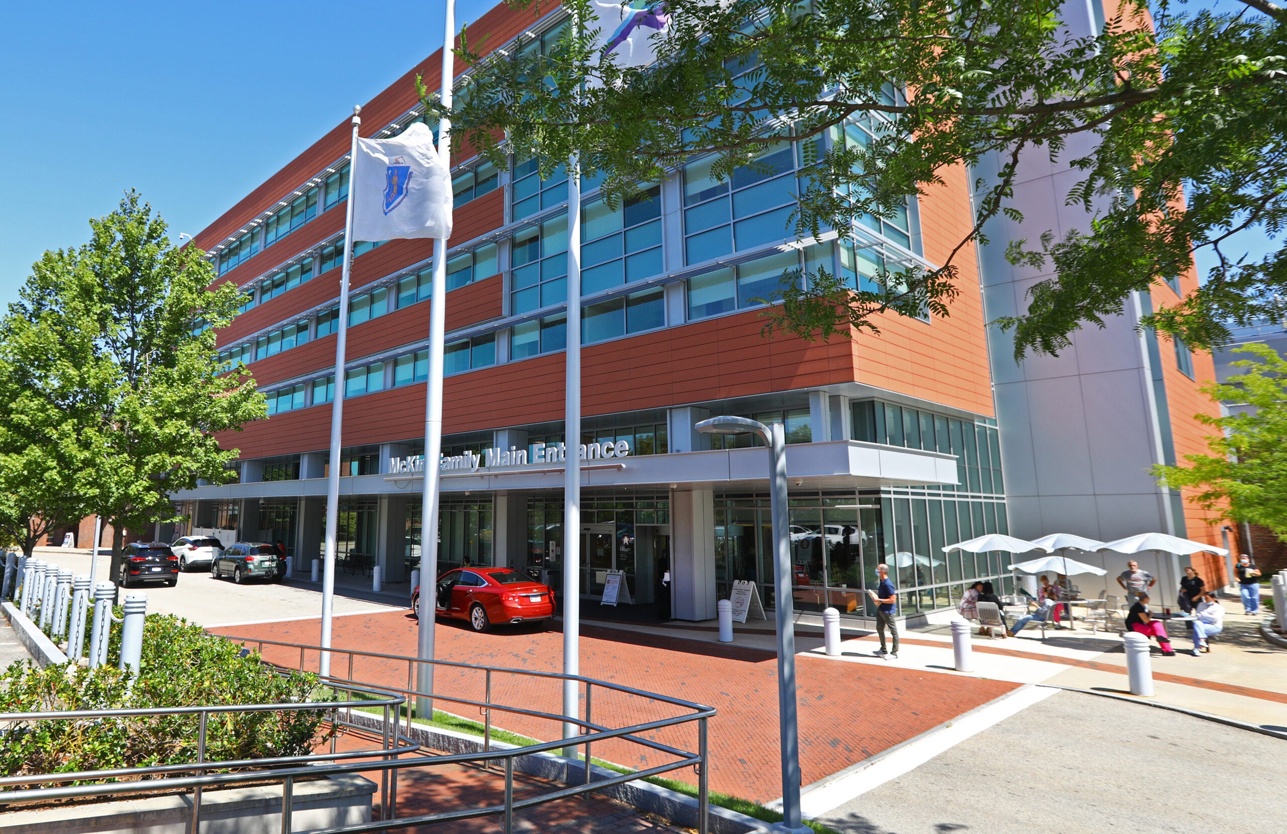 DA: Maine man found dead in Mass. hospital parking lot was wrapped in ...