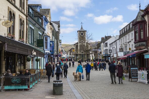 19 outrageously beautiful little UK market towns everyone must visit at ...