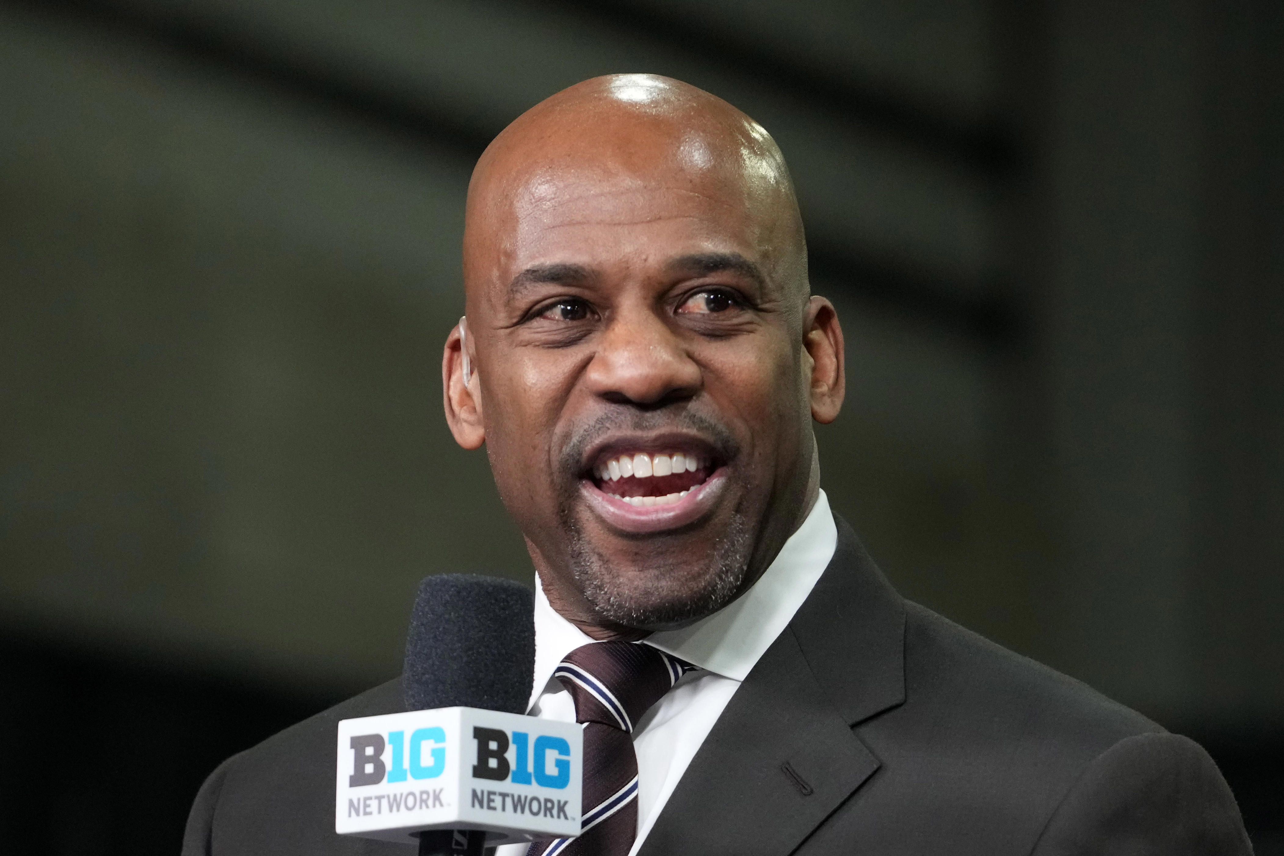 BTN’s Howard Griffith praises Michigan’s improved offense, RB group ...