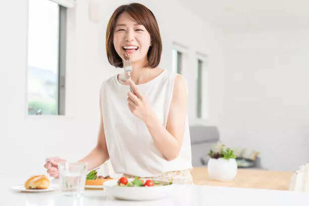 Japanese way to cut fruits: Why it’s healthier than ours