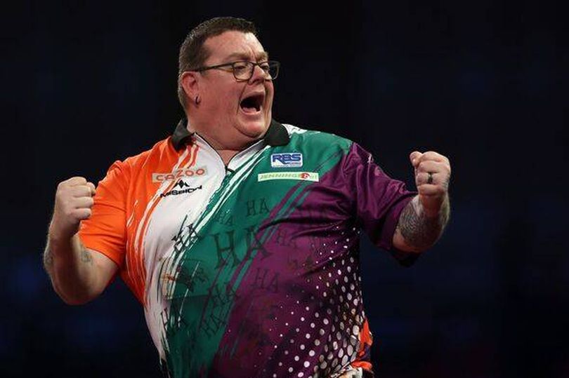 Irish darts star shows off physical transformation after dropping 50 pounds