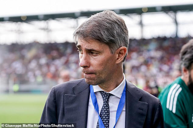 Roma chief claims Sancho has a 'lack of motivation' to continue talks ...