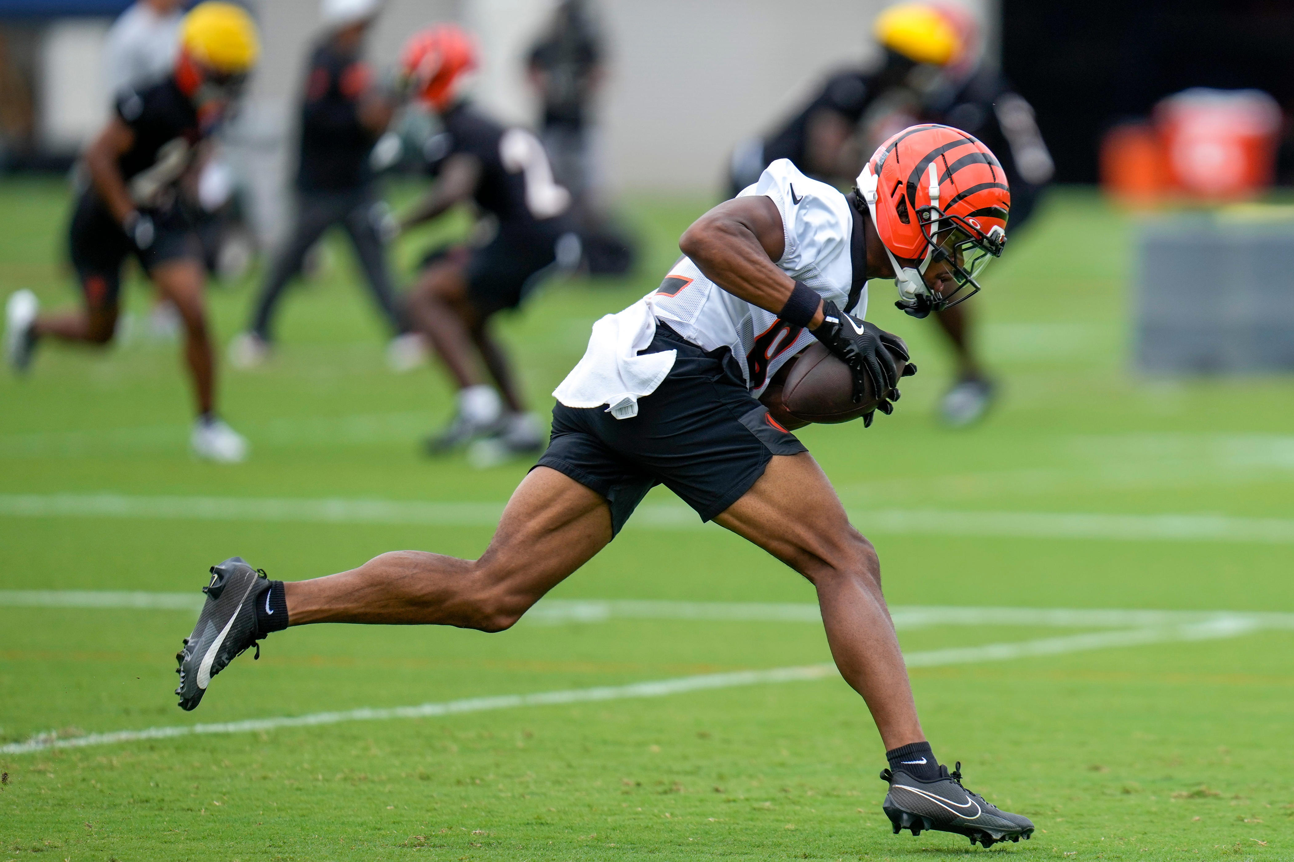 Mitchell Tinsley’s playing time hints at Bengals final roster fate