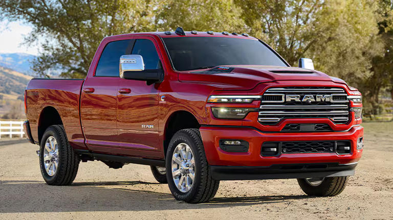 Dodge Ram 1500 Vs 2500: Which Truck Has The Bigger Cab?