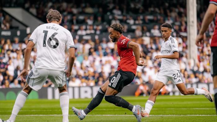 Hasil Liga Inggris: Leeds United alergi kalah, Manchester United lagi ...