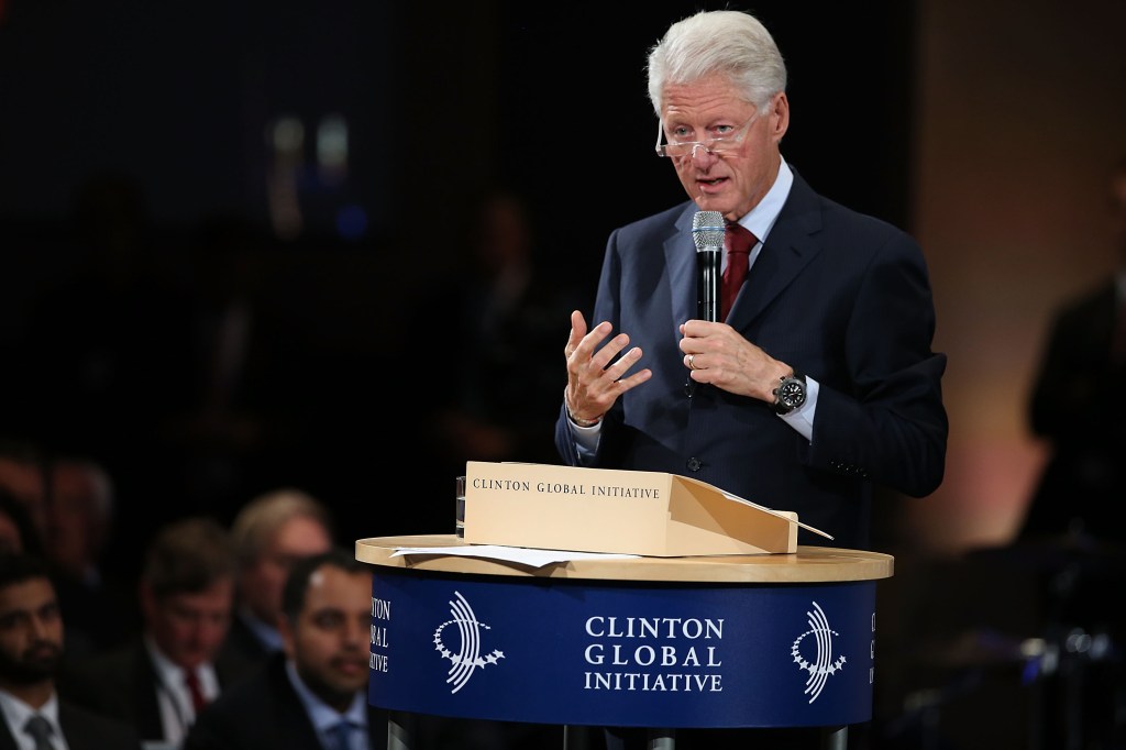 Ghislaine Maxwell was celebrated at posh Clinton event years after sex ...