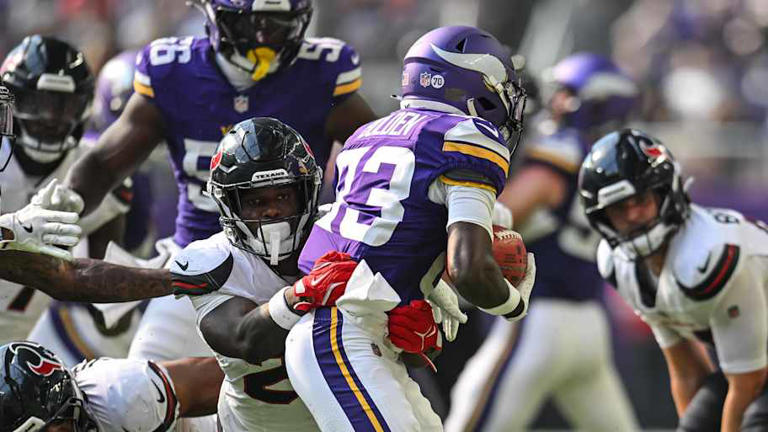 Vikings announce wave of cuts ahead of Tuesday’s roster deadline