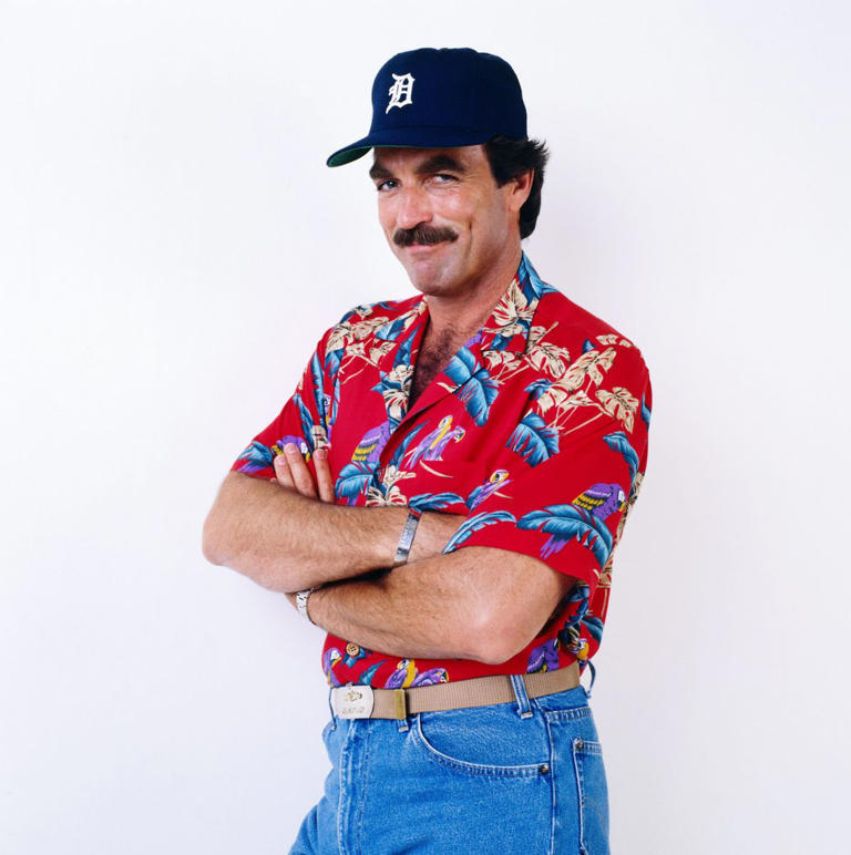 Tom Selleck admits he’s looking for work during surprise appearance at ...
