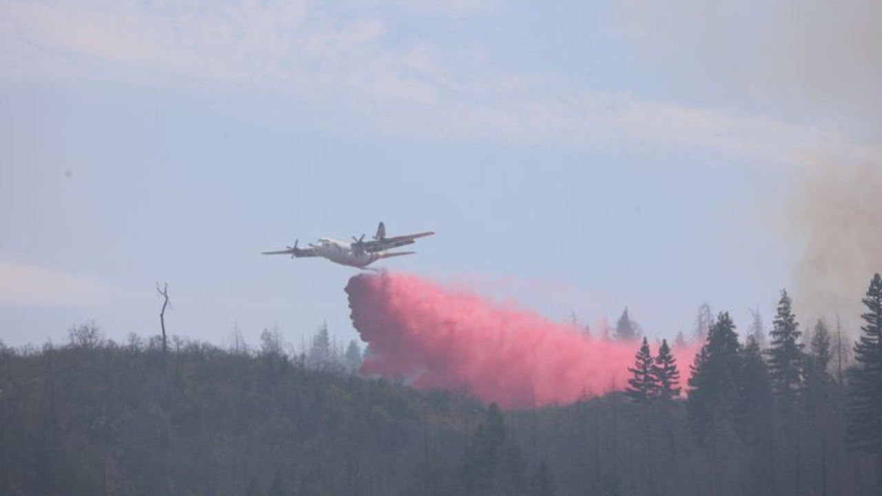Pickett Fire Expands To 6,500 Acres; Over 1,200 Personnel Deployed In ...