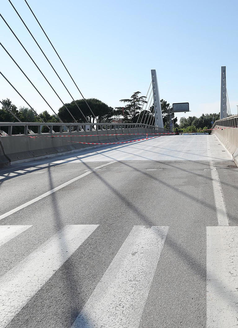 Il ponte mobile chiuso: "Traffico eccezionale ma i lavori termineranno ...