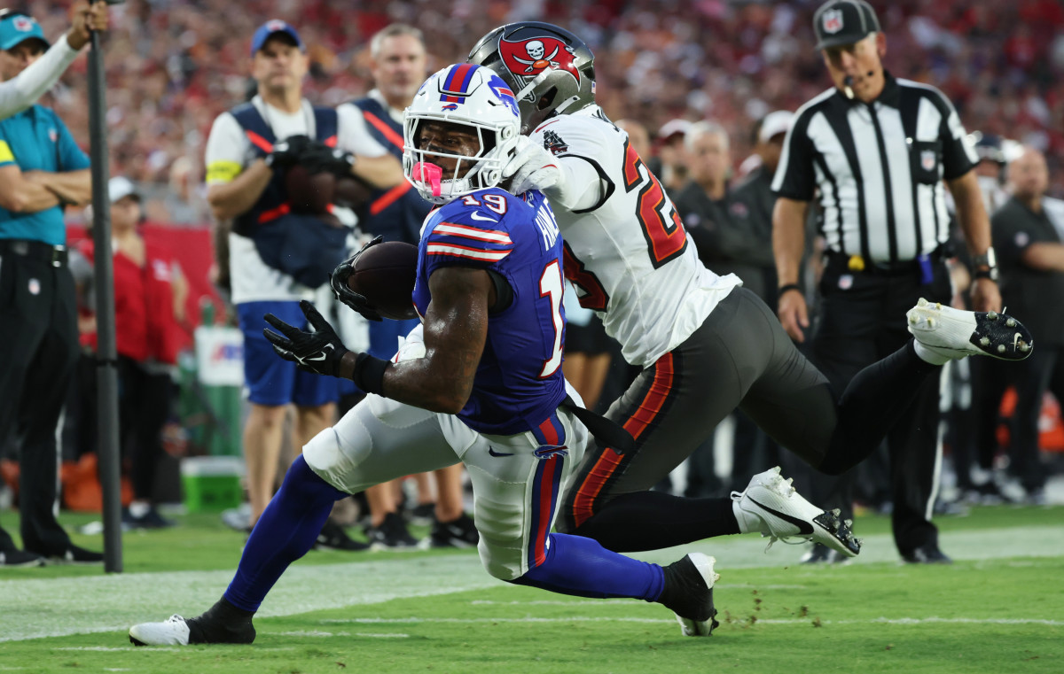 Alternate Angle Captures Blow That Got Shilo Sanders Ejected From Bucs ...