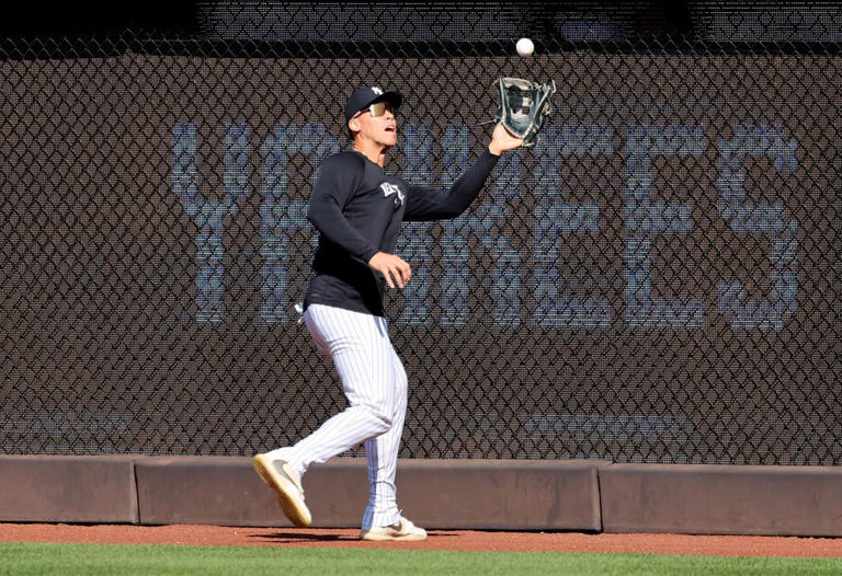 Aaron Judge still stuck in ‘brutal’ Yankees waiting game after taking ...