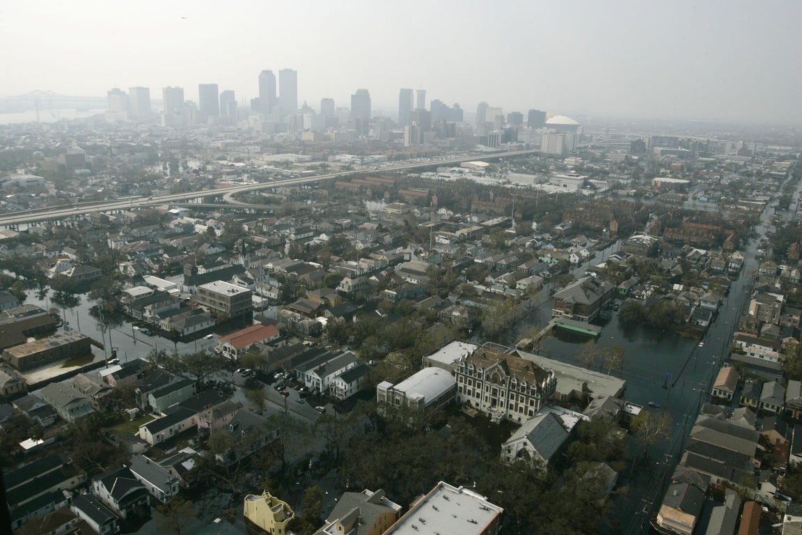 Unforgettable photos of Hurricane Katrina's shocking destruction, 20 ...