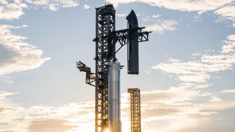 SpaceX calls off critical Starship Flight 10 test launch due to 'issue ...