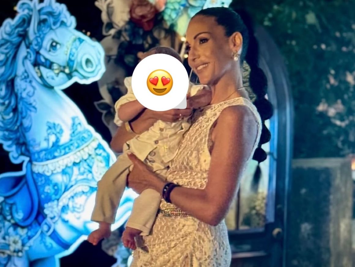 Ανθή Βούλγαρη: Τα πλάνα από τη βάφτιση του γιου της στην Τσαγκαράδα και ...