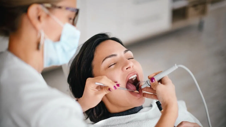 Tooth Extraction Aftercare Tips: What Dentists Advise for Quick Healing