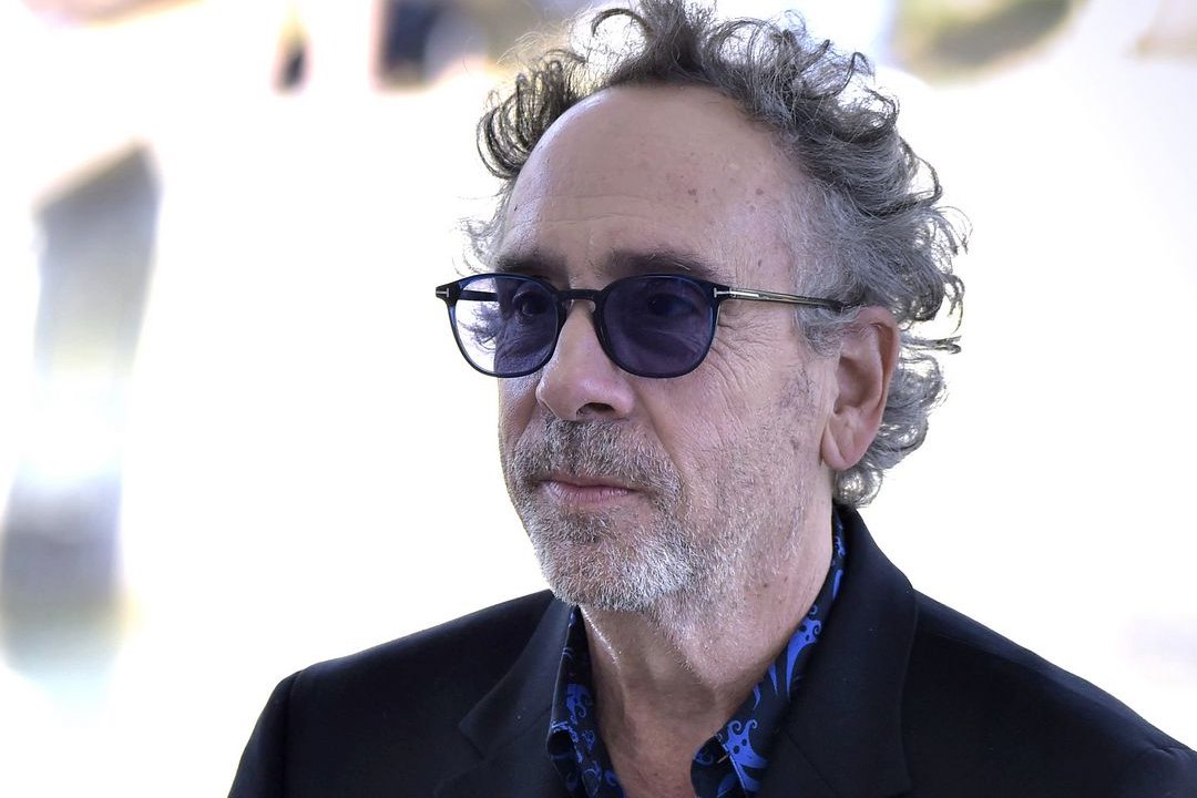 Famous birthdays for Aug. 25: Elvis Costello, Rollie Fingers