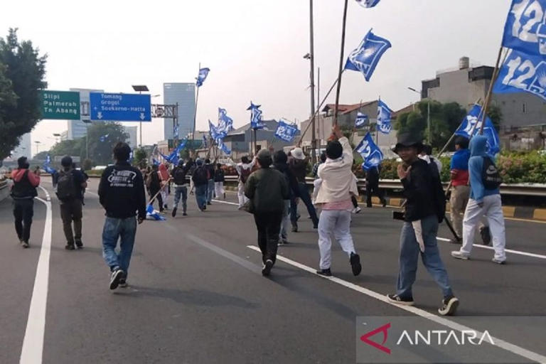 Demo di DPR Hari Ini 25 Agustus, Massa Sempat Masuk Tol, Situasi Masih Panas