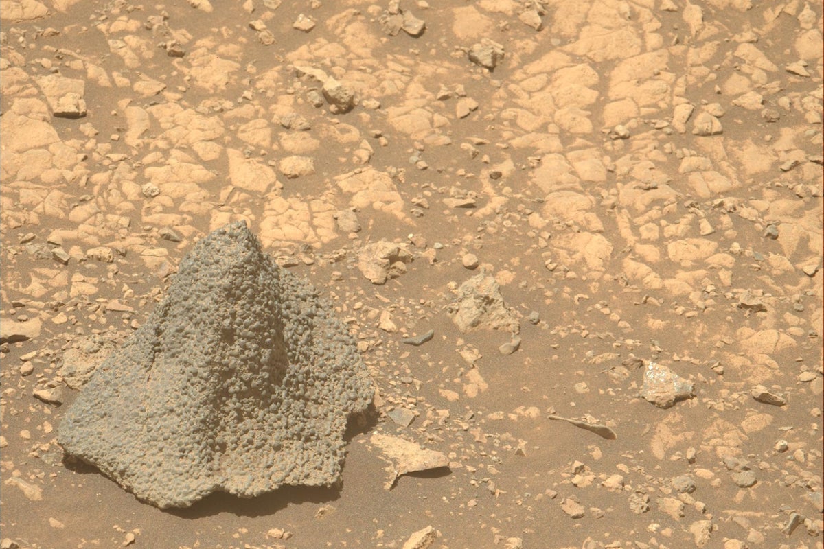 Nasa rover spots strange hat-shaped rock on Mars