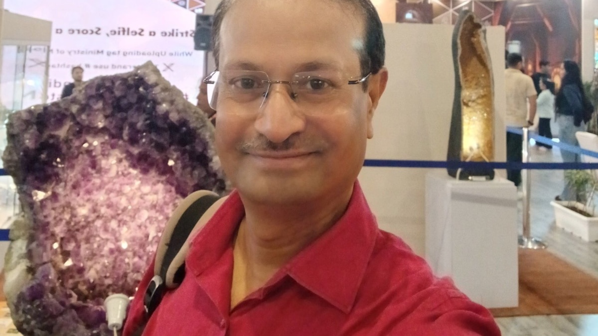 Supreme Court Halts FIR Proceedings Against CSDS Professor Sanjay Kumar Over Election Tweet