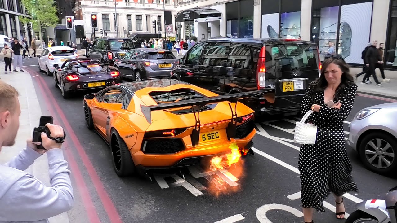 Liberty Walk Lamborghini Flames on London Streets