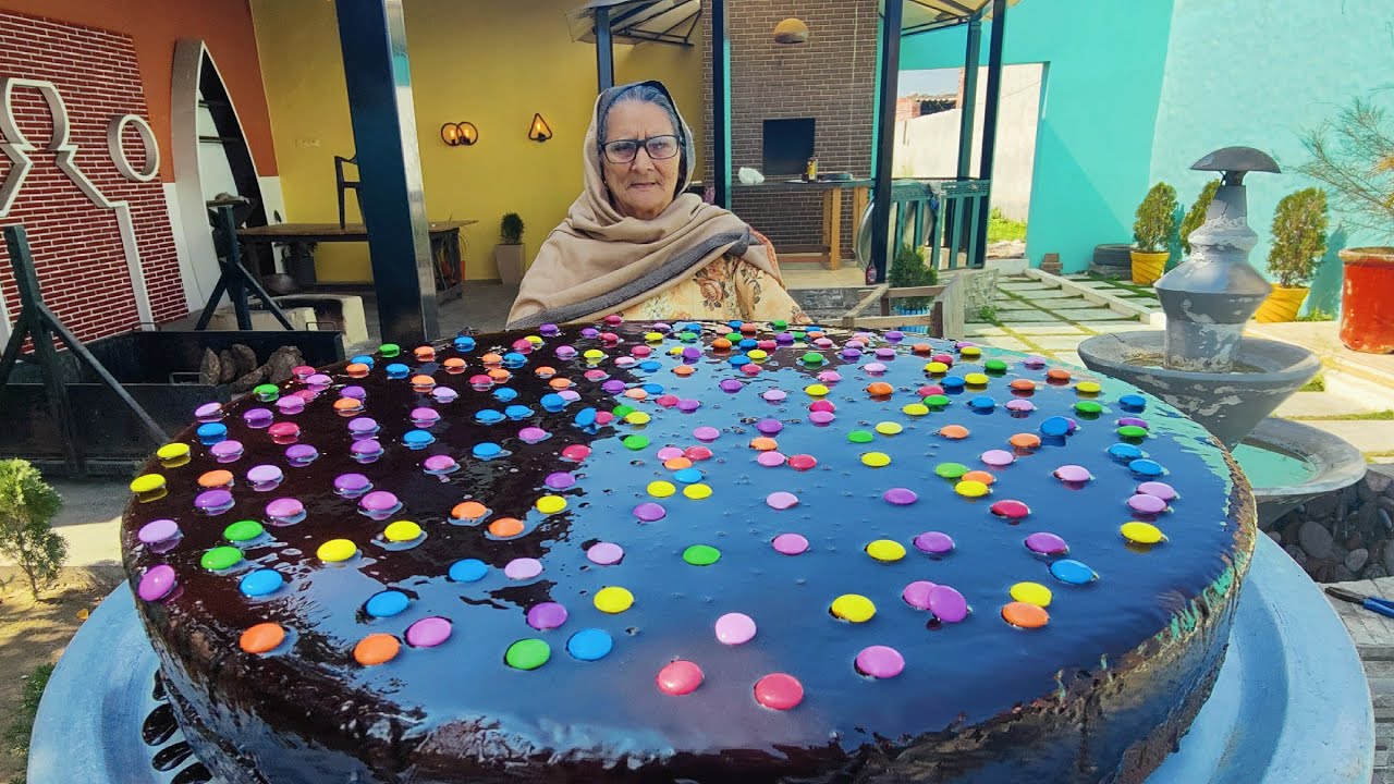 How to make a giant Oreo cake with simple ingredients
