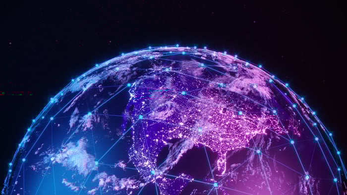 Wall Street Analysts Think This Popular AI Stock Looks Overvalued Right Now