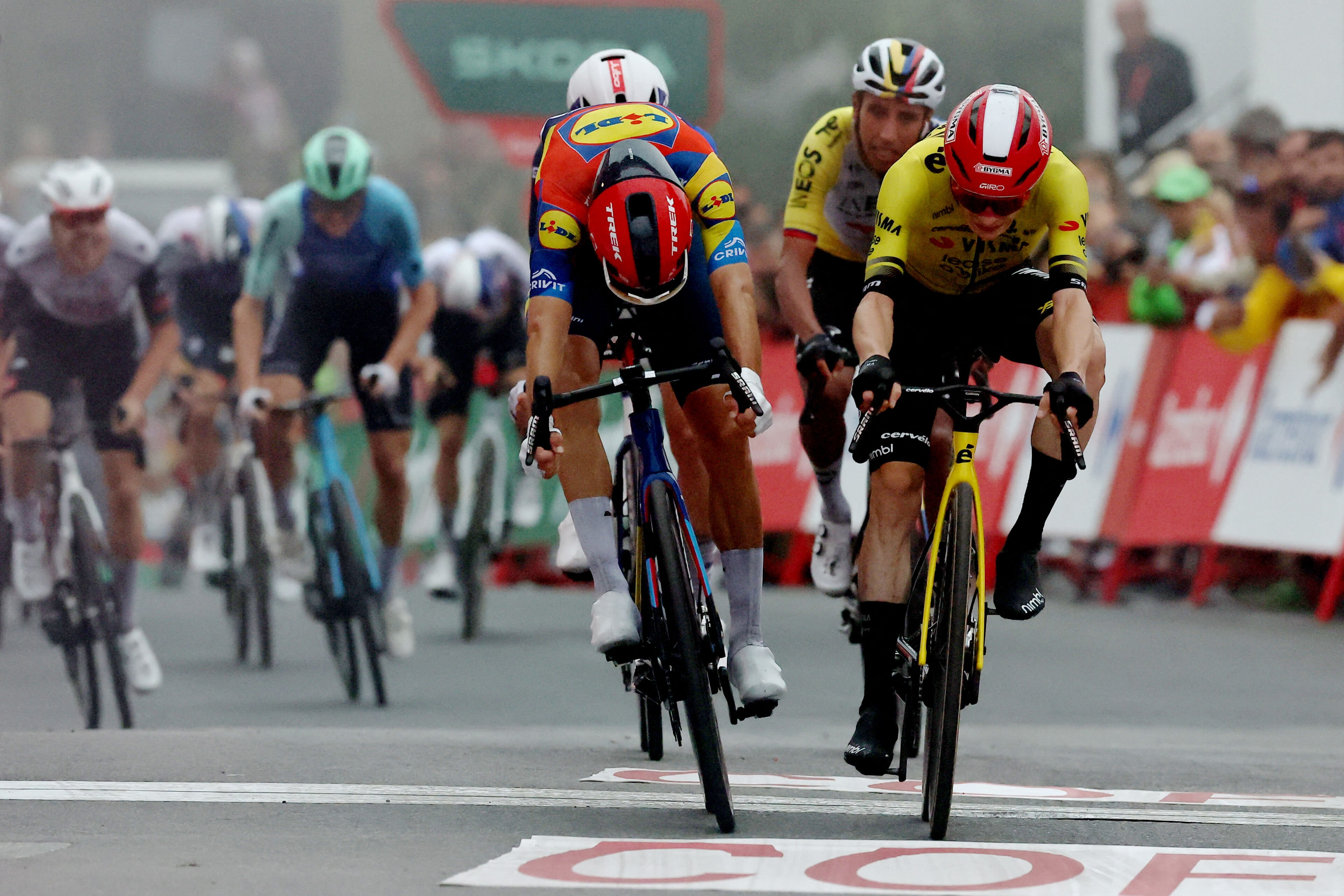 Tyve render med adskillige cykler fra Vingegaards hold