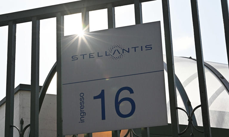 Riparte la produzione nello stabilimento Stellantis di Melfi