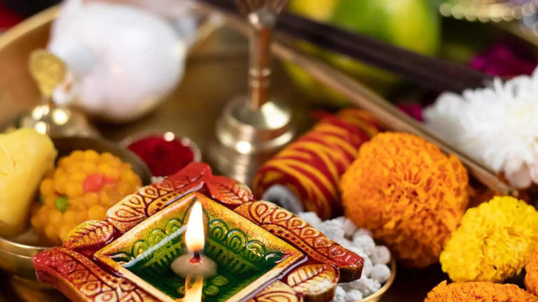 Happy Hartalika Teej 2025: Best Wishes Images, Quotes, Messages, Cards ...