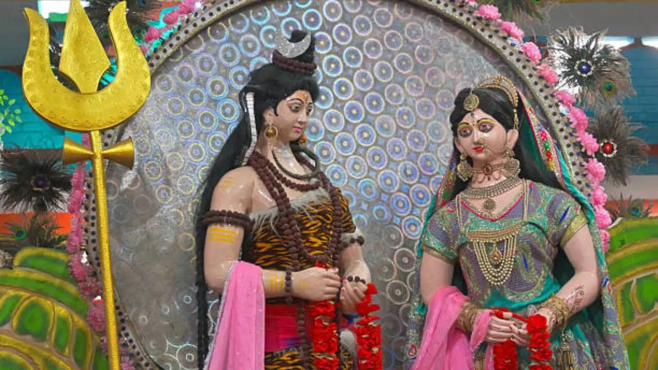 Happy Hartalika Teej 2025: Best Wishes Images, Quotes, Messages, Cards ...