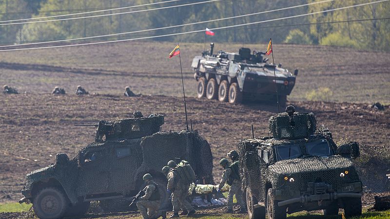 Lithuania installs 'dragon's teeth' fortifications along its border ...