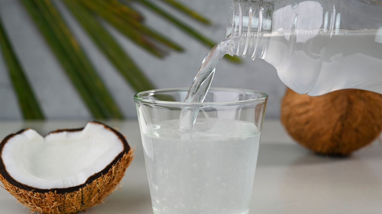 Analisando a água de coco: aprendi como escolher a melhor opção para ...