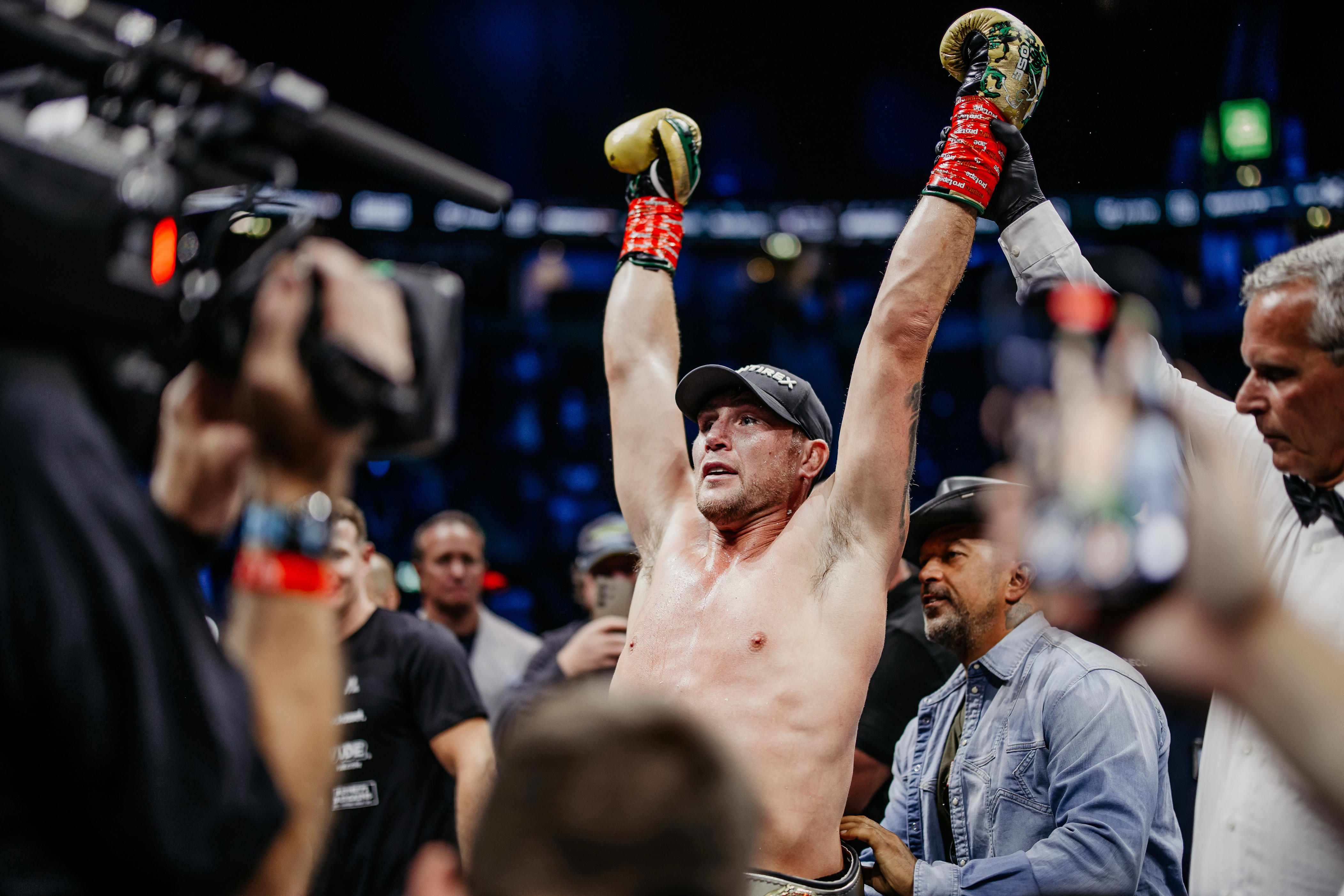 Darren Till teases 'massive announcement' after parting with Misfits