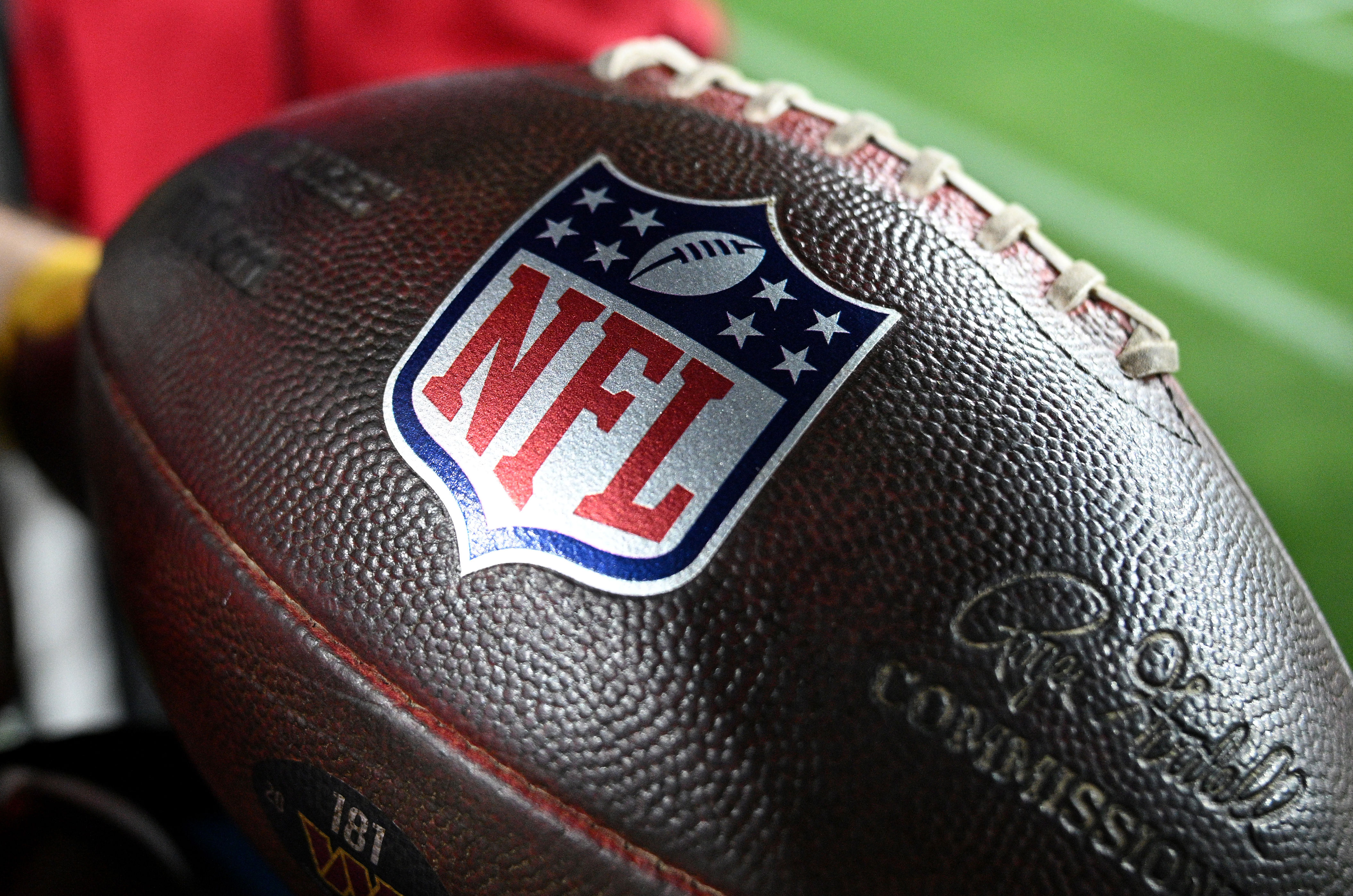 Predicting NFL Week 16 winners: Odds, picks for Sunday