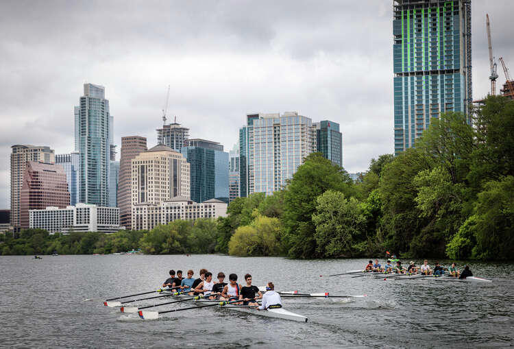 Kayak or Paddleboard: A first-timer's guide to Lady Bird Lake