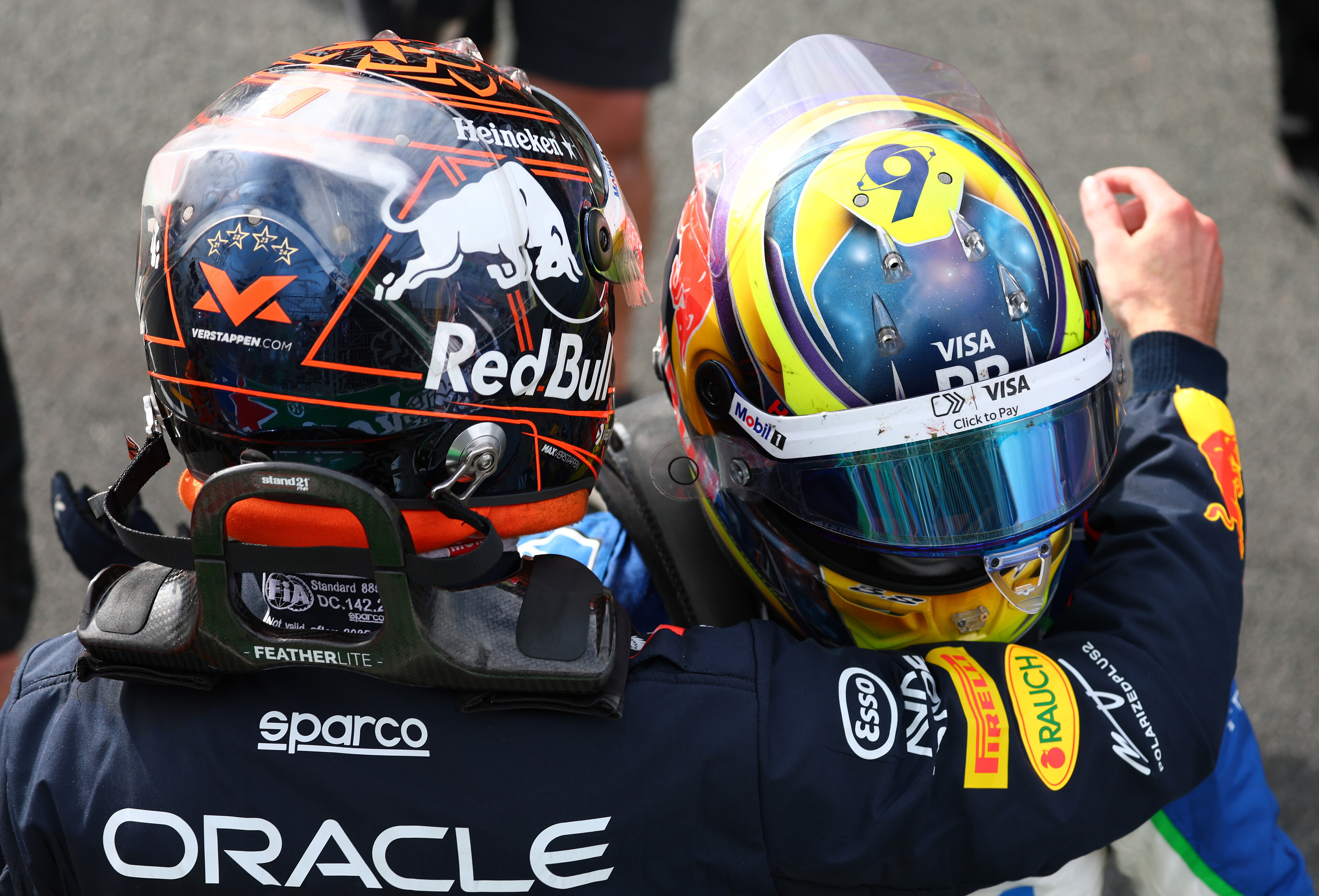 Hill wijst 'zondebok' aan bij Red Bull