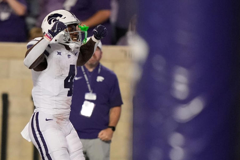 Late TD lifts K-State past North Dakota, 38-35