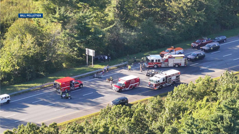 One lane of Interstate 95 southbound in North Hampton reopened after crash