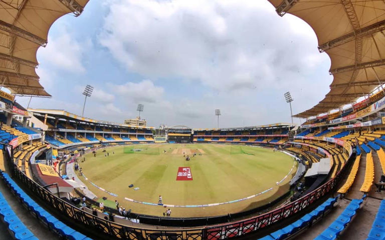 3 venues RCB could use as home ground in IPL 2026