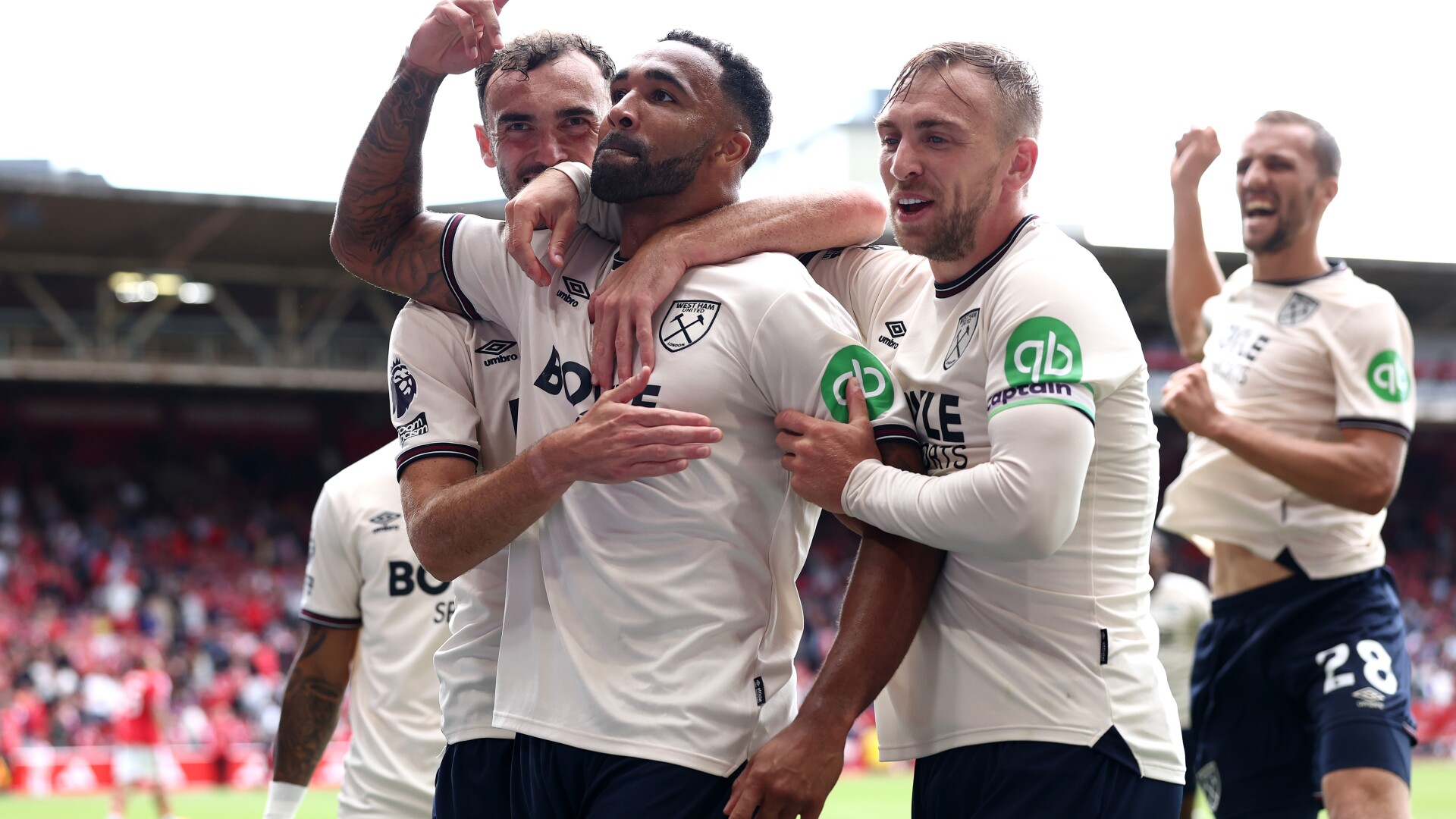 Nottingham Forest 0-3 West Ham: Late goals grab Hammers huge win