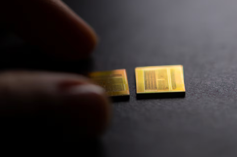 US makes it harder for SK Hynix, Samsung to make chips in China