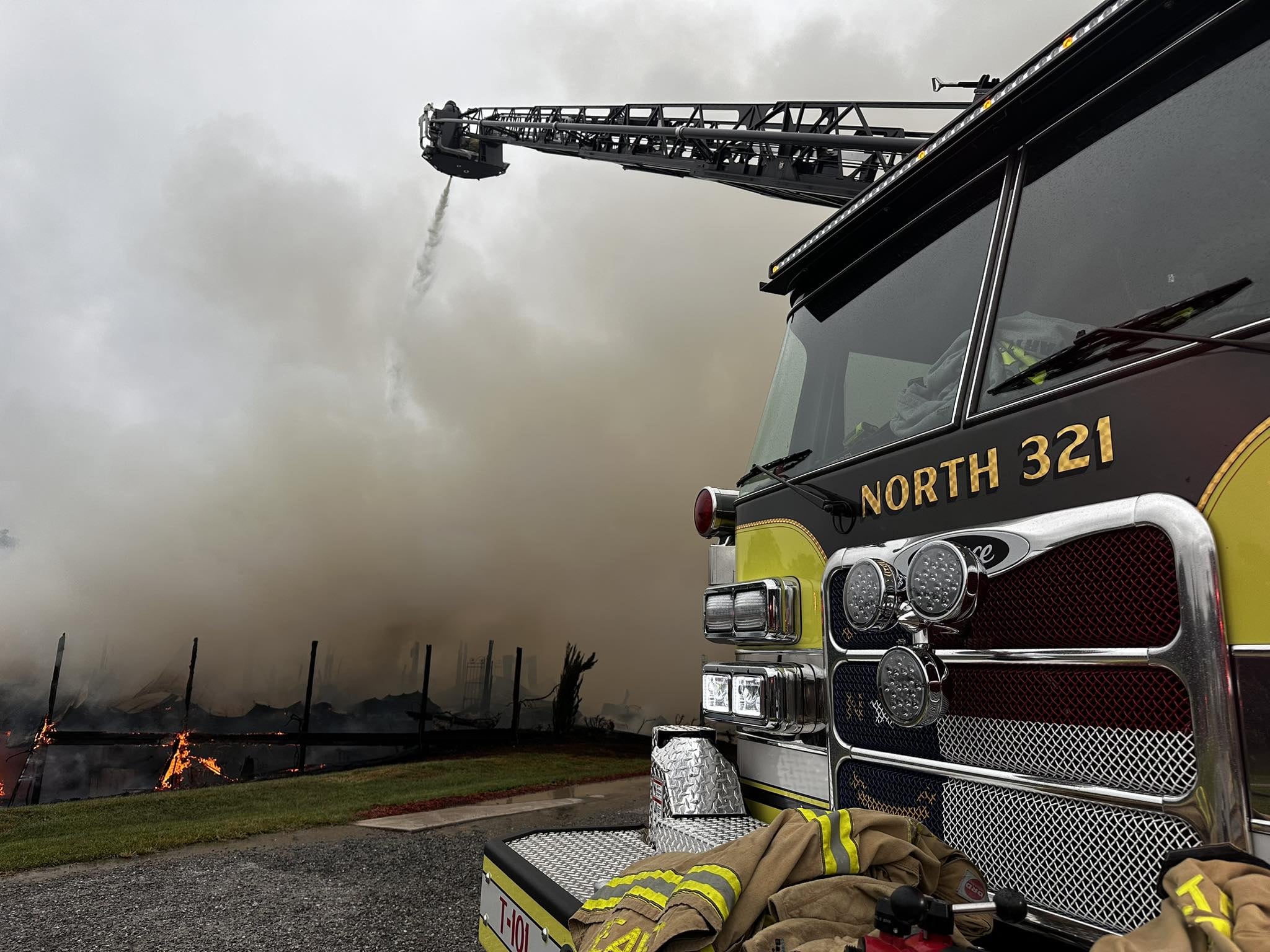 Large fire reported at winery in Lincoln County