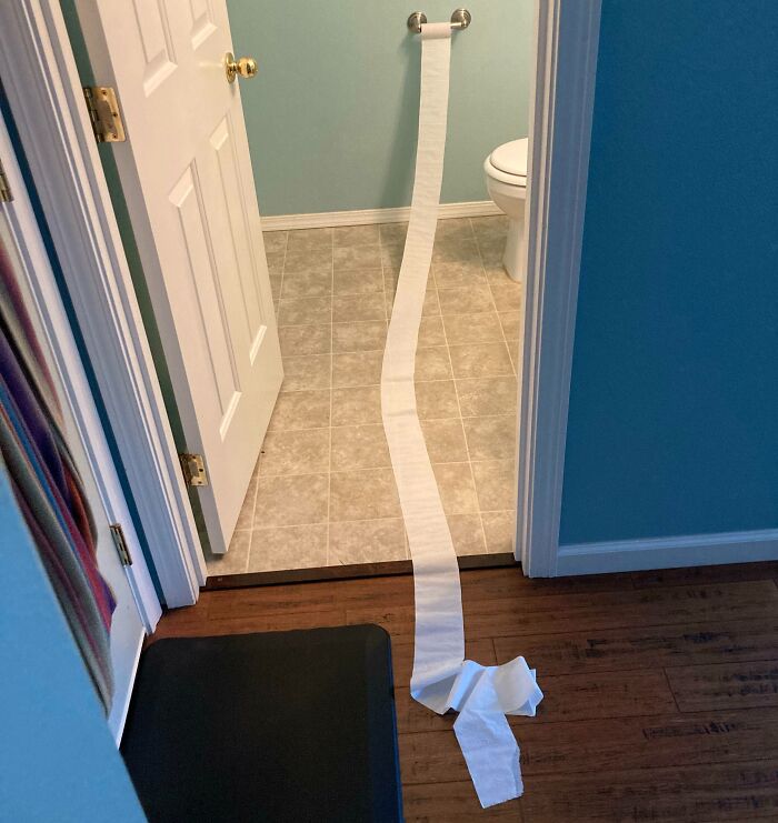 47 Times People Captured Something Unexplainable In A Picture