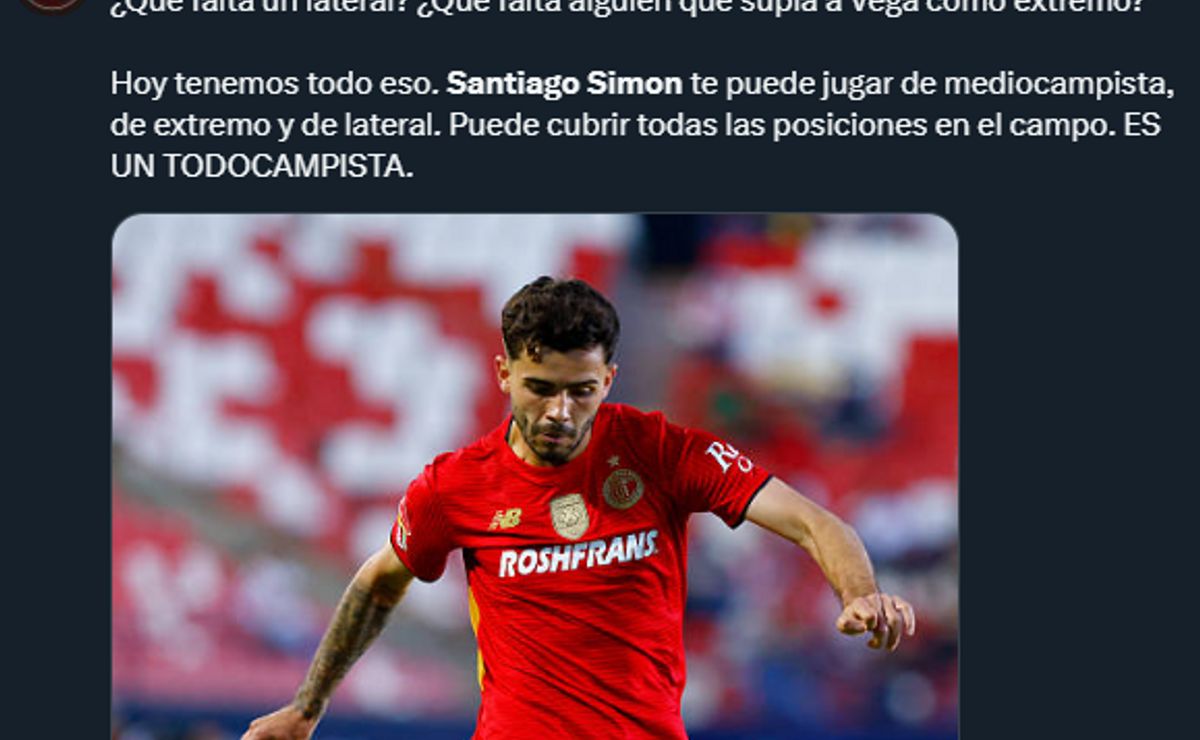 Santiago Simón debutó con Toluca de México en una llamativa posición y los hinchas quedaron ...