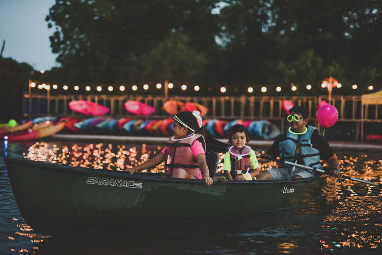 Kayak or Paddleboard: A first-timer's guide to Lady Bird Lake